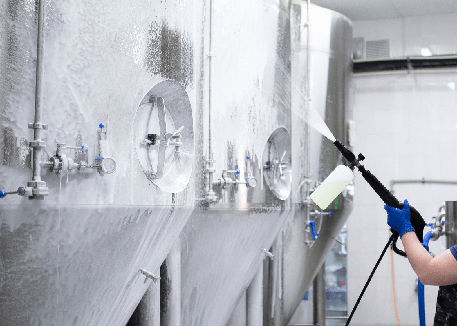 Hot Water Pressure Washer | Industrial Cleaning Solutions